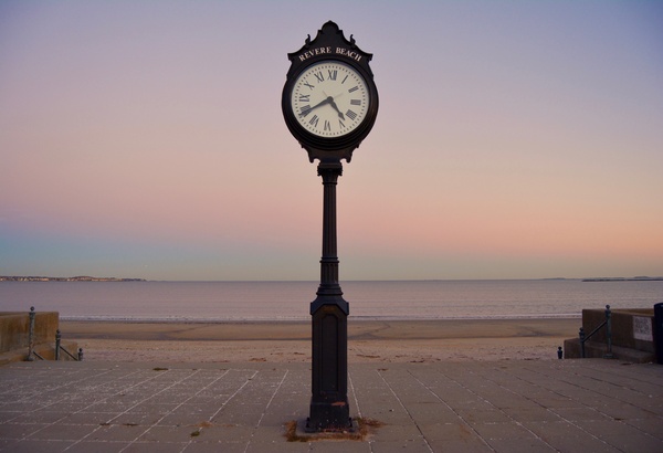 Should You Still Expect a Bidding War in Today’s Housing Market?